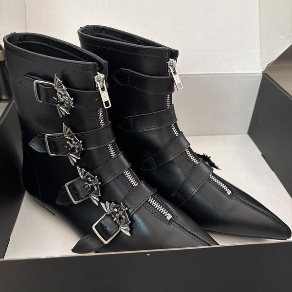 Isaac - 4 Bat Buckle Winklepicker Boot - Etsy