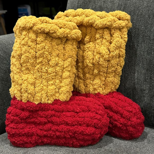 Chunky Knit Bootie Slippers Pattern: Finger Knit Cozy Booties (video ...