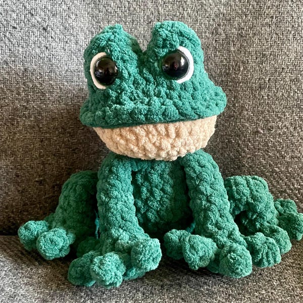 Lily the Frog Pattern and Poppy the Frog Combo Pack-intermediate Level ...