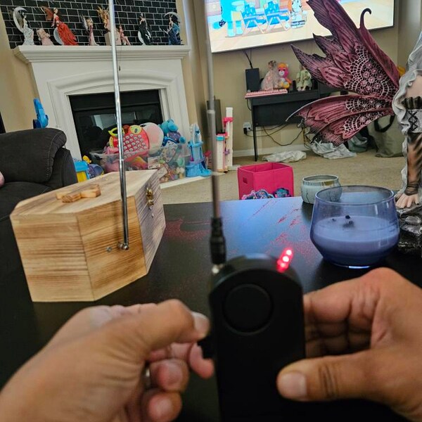 Ghost Hunting Motion Sensor Strobe Light Ghost Finder Paranormal ...