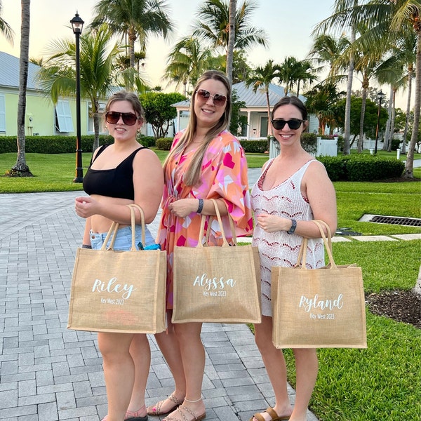 Personalized Burlap Beach Bag: Girls Trip Gift Tote - Etsy