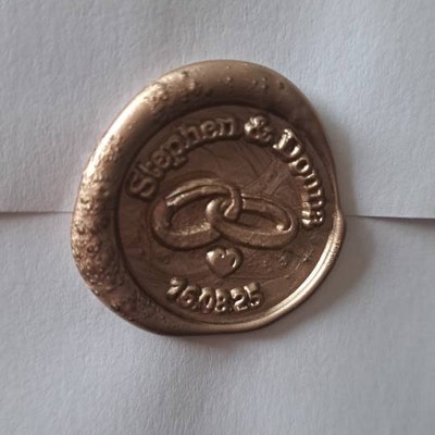 Custom Family Crest Embosser,coat of Arms, Unique Seal Embosser ...