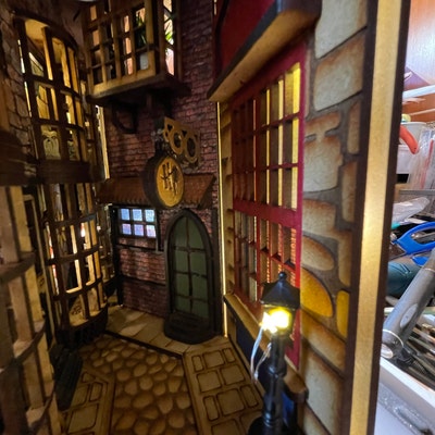 Star Wars Book Nook or Display Stand Complete Kit, No Tools Required ...