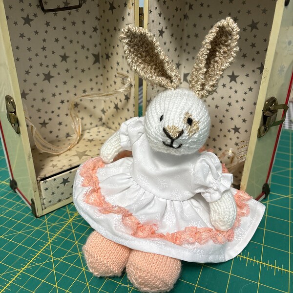 1960 Anchor Hocking Pressed Glass Syrup Pitcher - Etsy