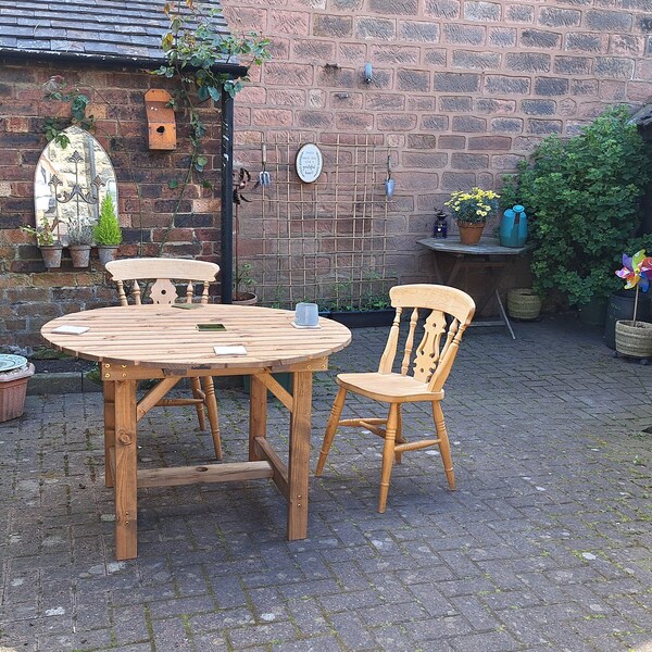 Wooden Garden 1.1 Metre Round Table - Etsy