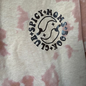 Spicy Moms Book Club Svg / Reader Svg / Bookish Svg / Book Svg / Wavy ...