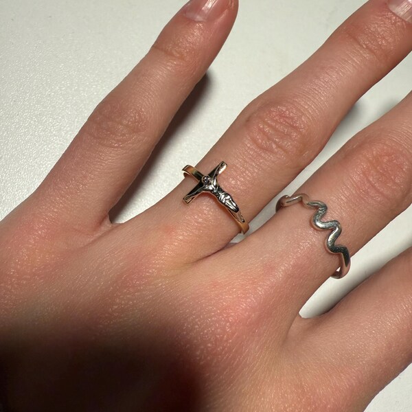 Crucifix Jesus Christ Ring, 10K 14K 18K Real Gold Two Tone Cross Ring ...