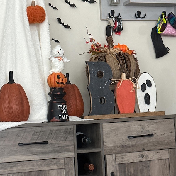 Wooden Halloween BOO Sign - Etsy