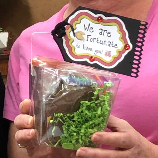 2024 Graduation Fun Facts V2 High School Graduation Party Decoration ...