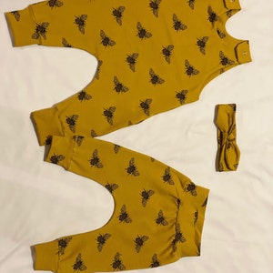 Bee Print on Gold Mustard Single Jersey Fabric Stretch T-shirt Weight ...