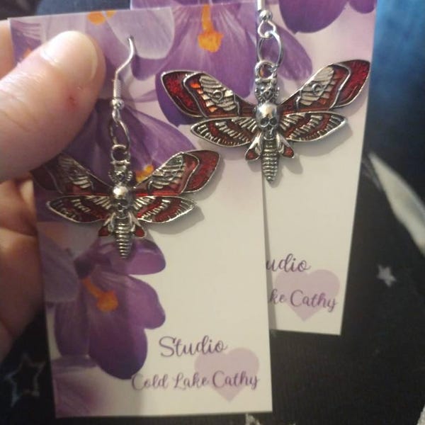 Scary Skull Earrings, Menacing Skeleton Head With Brilliant Red Rose in ...