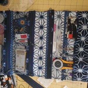 NEW Payday Pattern by Annie Zipper Compartments Purse Organizer Credit ...