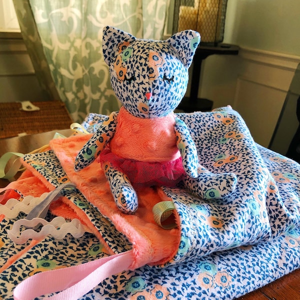 Cat With Dress Pattern and Tutorial. 7" Tall ( 18 Cm ) - Etsy