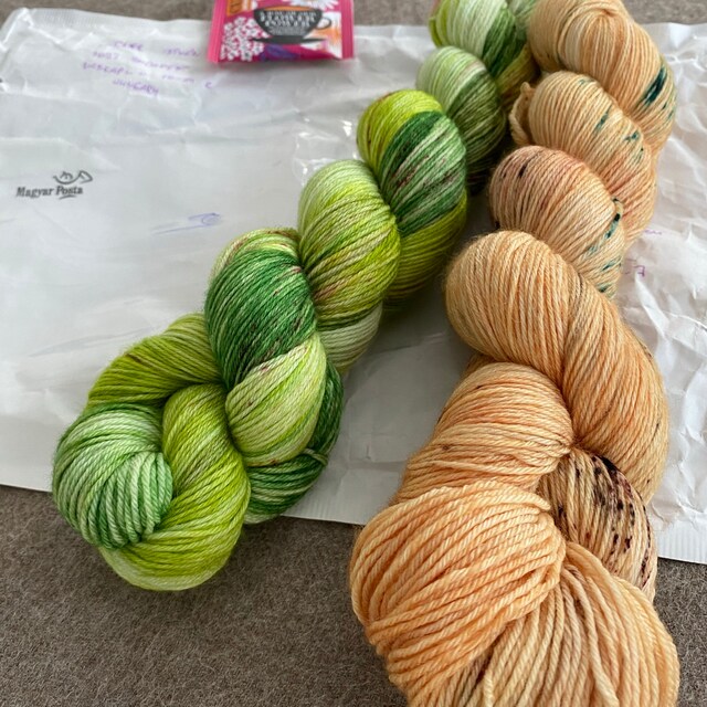 SplashDyedYarn | Etsy