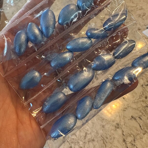 Royal Crown With Golden Touchroyal Crown Made Fondant for Cupcakes ...