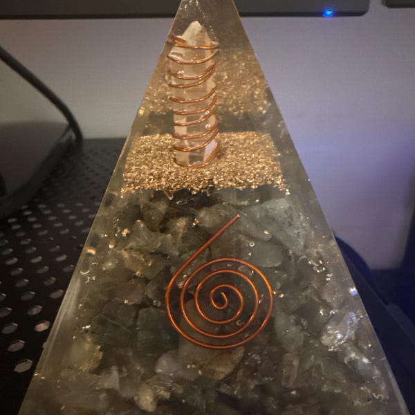 Black Tourmaline Orgone Pyramid for Protection & Security | Orgonite ...
