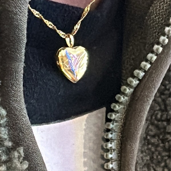Initial Heart Locket Necklace by Caitlyn Minimalist • Gold Locket Photo ...