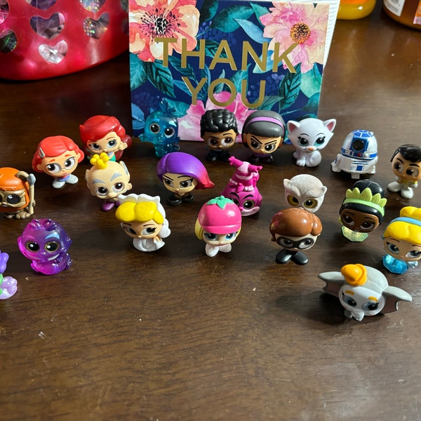 20 Random Doorables !! - Etsy