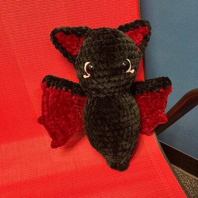Crochet Amigurumi Bat Pattern Crochetgrove, Crochet Bat, Small Crochet ...