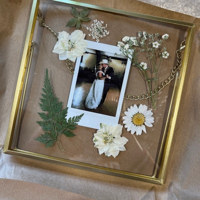 Pressed Flower Picture Frame and Custom Message Gold Hanging Frame ...