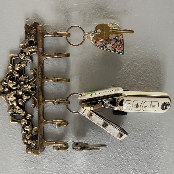 Antique Brass Victorian Floral Brass Hooks / Vintage Wall Hooks Hangers/ Boho Coat Hooks / Keys ...