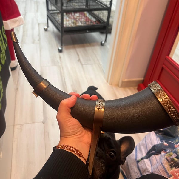 Traditional Viking Drinking Horn is Made From Cow's Horn Called khantsi ...