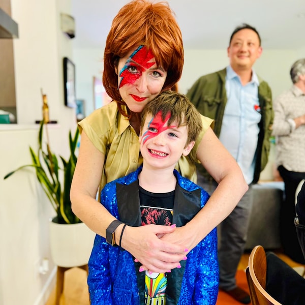 RONNIE SPECTOR WIG: Beehive Wig, 1960s Wig, Motown Wig, Costume Wig ...