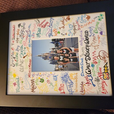 Disney Photo Mat Mat Board Disney Characters Disney Autograph Disney ...