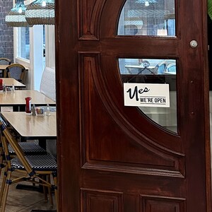 Modern Be Back Soon Clock Sign, Will Return Soon Sign, Round Store Hour ...