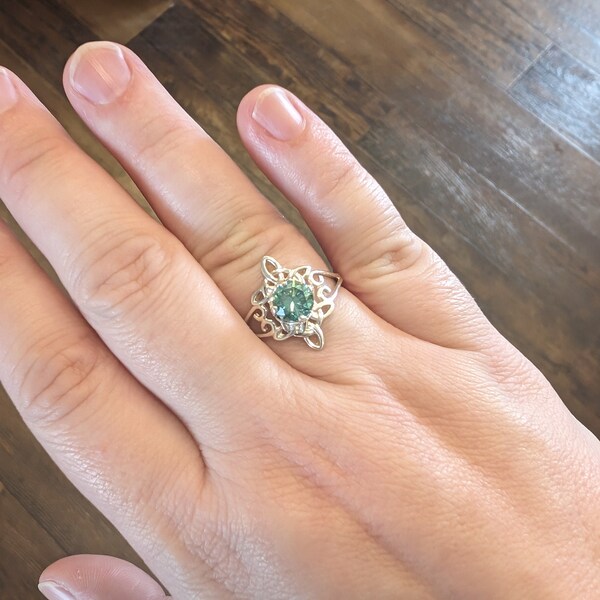 Genuine Peridot Celtic Ring - Etsy