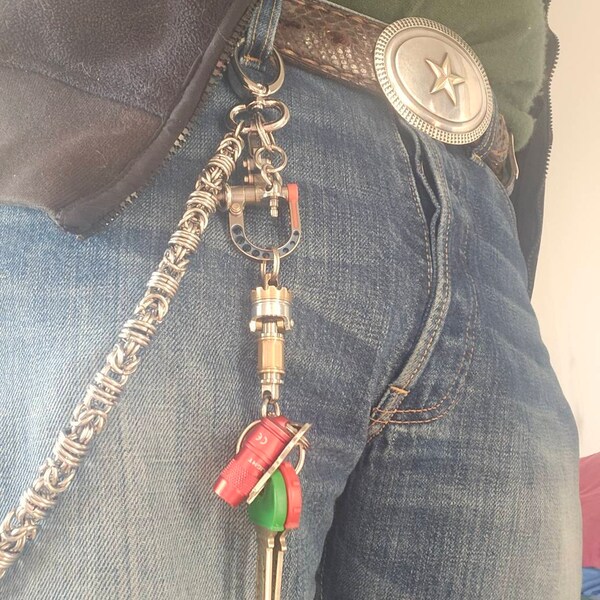 Titanium Omega Shackle / Edc Keychain - Etsy