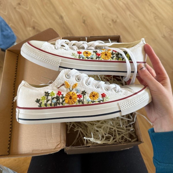 Embroidered Converse/flower Converse/converse LOW Tops/converse ...