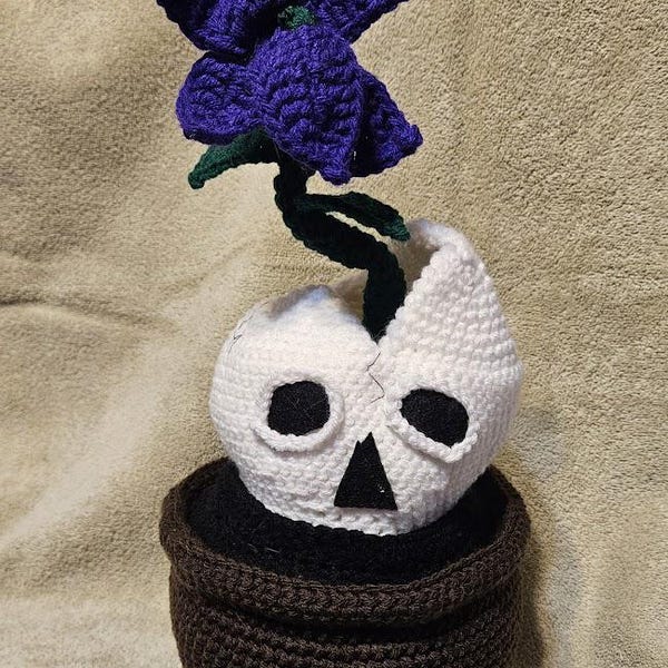 Crochet Skull Halloween PATTERN | Amigurumi | Flower in Skull | Crochet ...