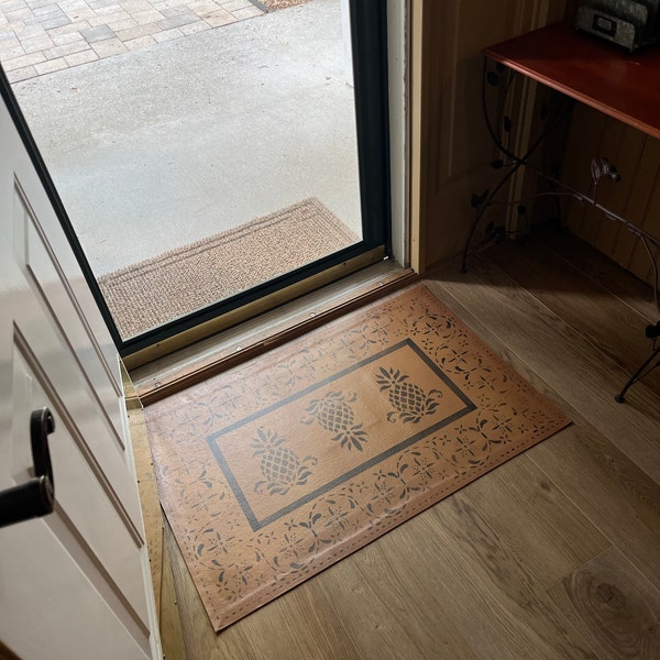 Early American Floorcloth Area Rug. Primitive Floor Cloth. Pineapple ...