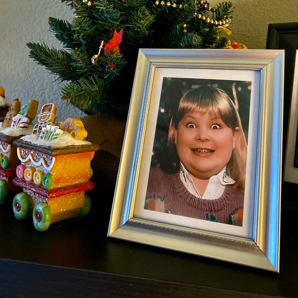 Home Alone Buzz's Girlfriend Replica Photo Woof Prop Christmas Gift ...