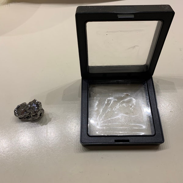 Small Chunk of Genuine Meteorite 25-30 Grams Approx 4,200 Years Old ...