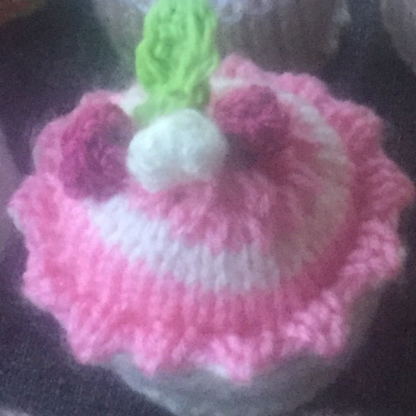 A Pdf Knitting Pattern for a Mince Pie to Cover a Ferrero Rocher ...