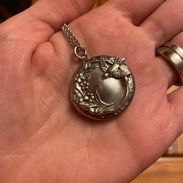 Silver Bird Locket Girlfriend Gift Unisex Jewelry Bird Watcher Gift ...