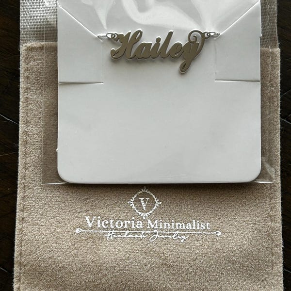 Carrie Font Name Necklace • Personalized Carrie Style Nameplate ...