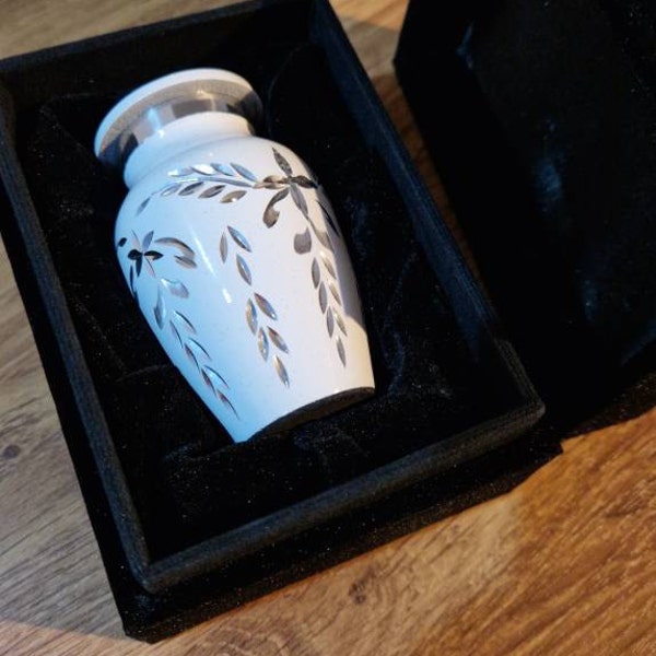 Plaque for Cremation Ashes Urn Name Label Necklace Medallion Urn Fully ...