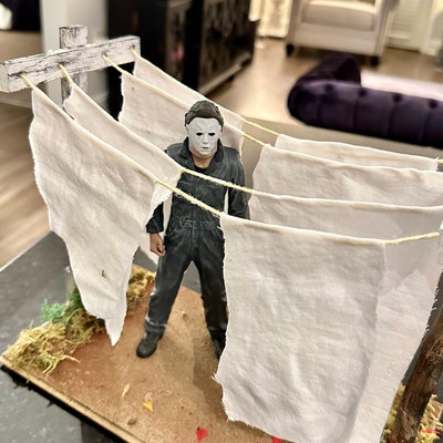 Michael Myers Halloween Clothesline Scene Diorama - Etsy