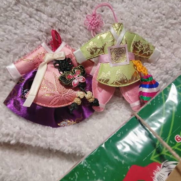 Hanbok Ornament: Korean Traditional Dress Keychain, Chuseok New Year ...