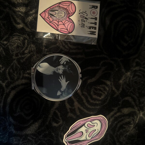 Villain Phone Grips - Etsy