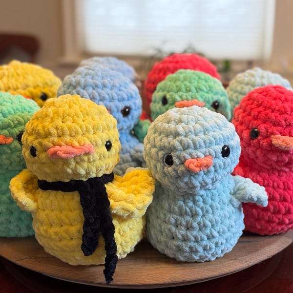 Pocket Duckling Crochet Pattern · Good Luck Duck Amigurumi Tutorial ...