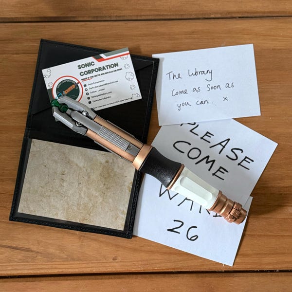 Doctor Who Psychic Paper Leather Replica Prop Matt Smith David Tennant ...