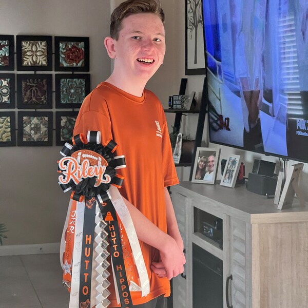 Name for Homecoming Mum - Glitter Decal - Cut Out - Etsy