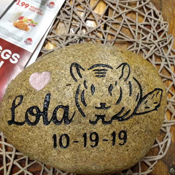 Pet Memorial Chinchilla Stone 5”/6" or 7”/8", Engraved Personalized ...