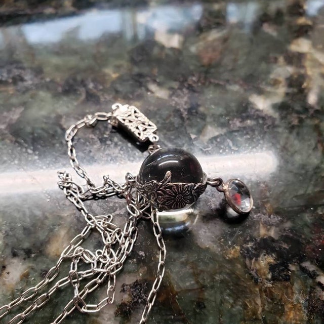 ANTIQUE 1920s Pools of Light Necklace,art Deco Vintage ANTIQUE 1920s Pools of Light Necklace,art Deco Vintage