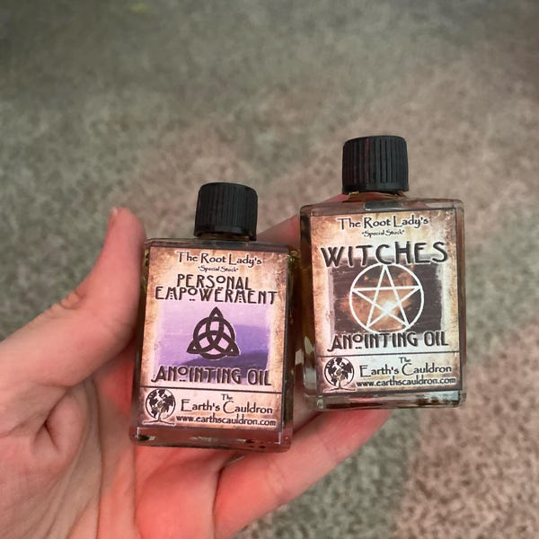 Black Cauldron ~ Banishing ~ Spell and Anointing Oil, Ritual Oil ...