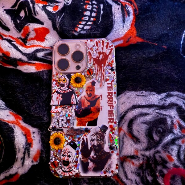 Horror Junk Case | iPhone Cases, Chucky, Ghostface, Terrifier,scary ...